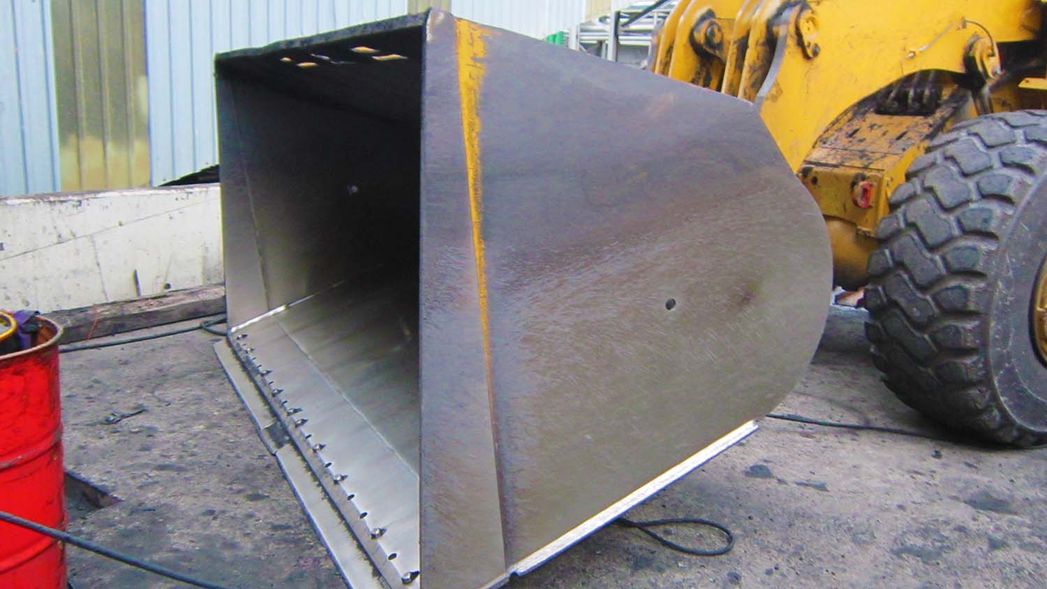 Coal Bucket Loader | Eartmoving & Demolition Attachments