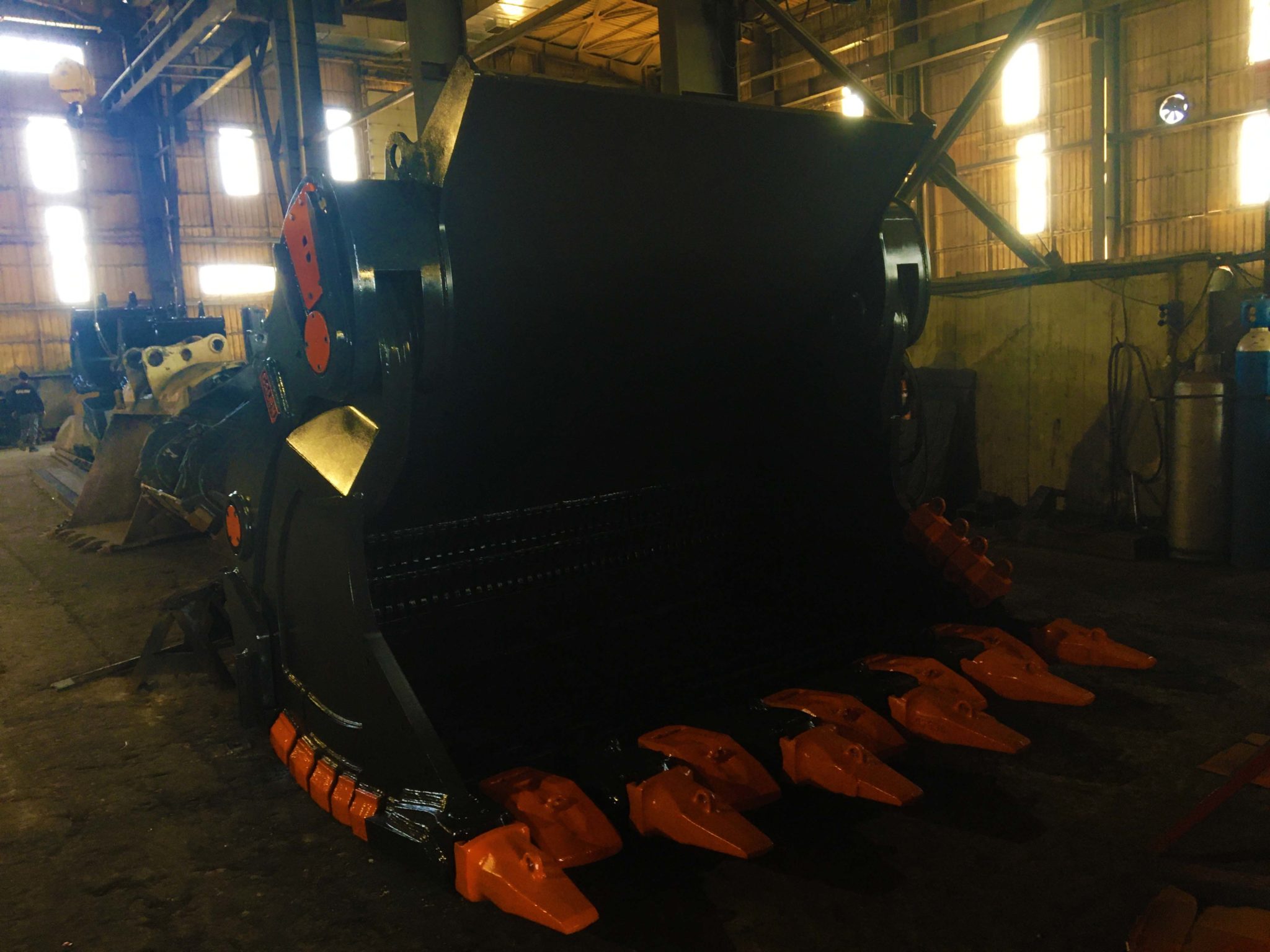 Shovel Bucket | Hydraulic Mining Shovels | Heavy Duty Bucket