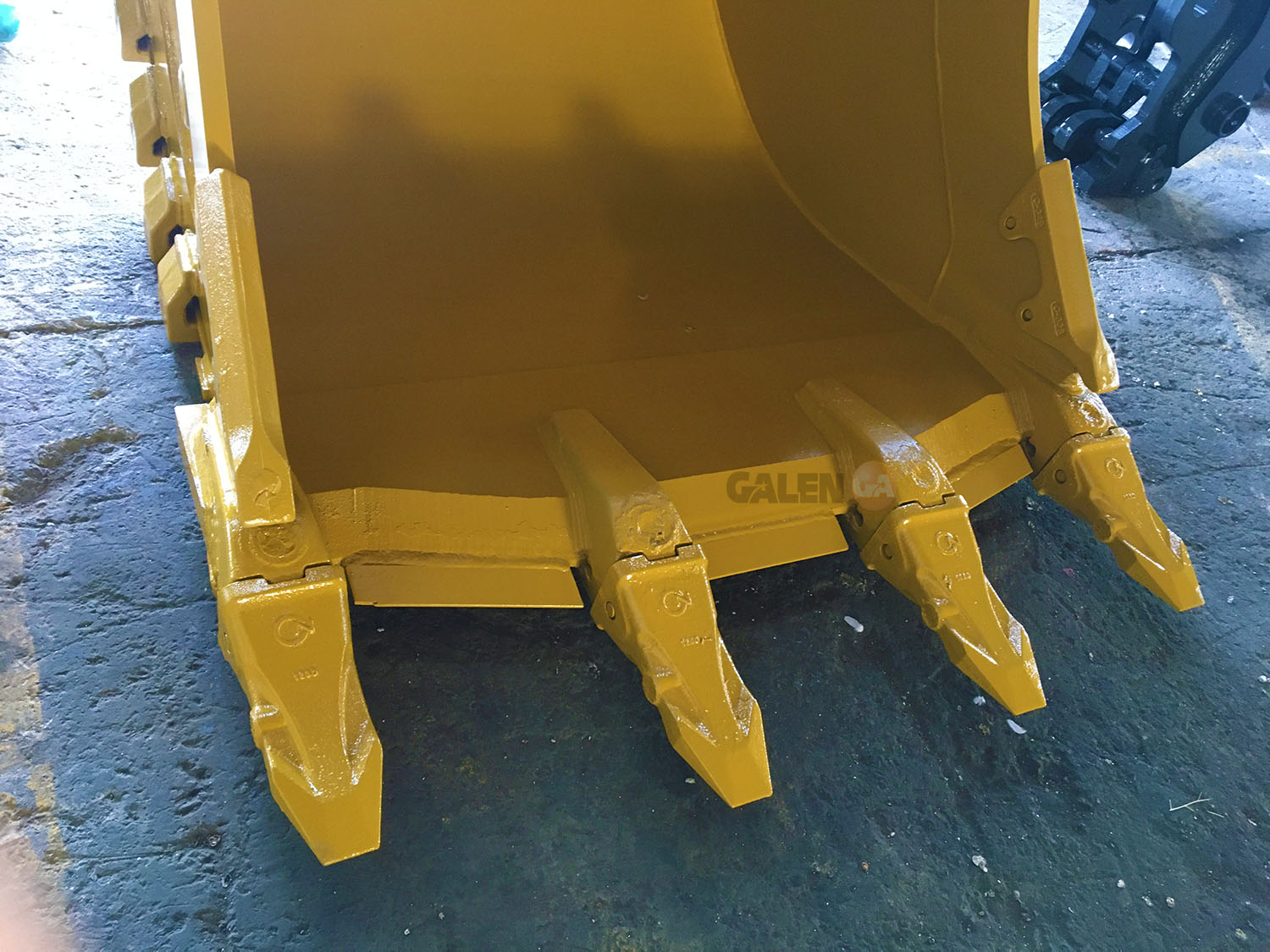 Cat 349 Rock Bucket