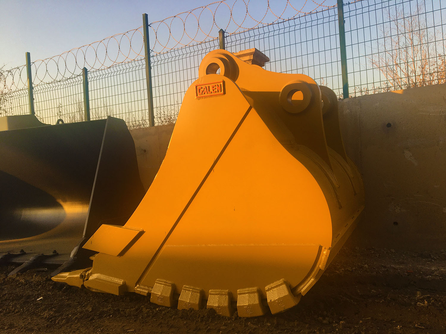 Cat 349 Heavy Duty Bucket