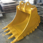 Komatsu PC210 Bucket